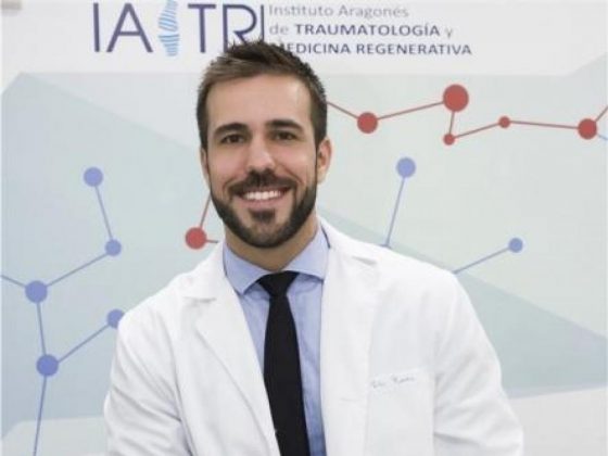 Un médico de Zaragoza, reconocido como el traumatólogo más valorado de ...